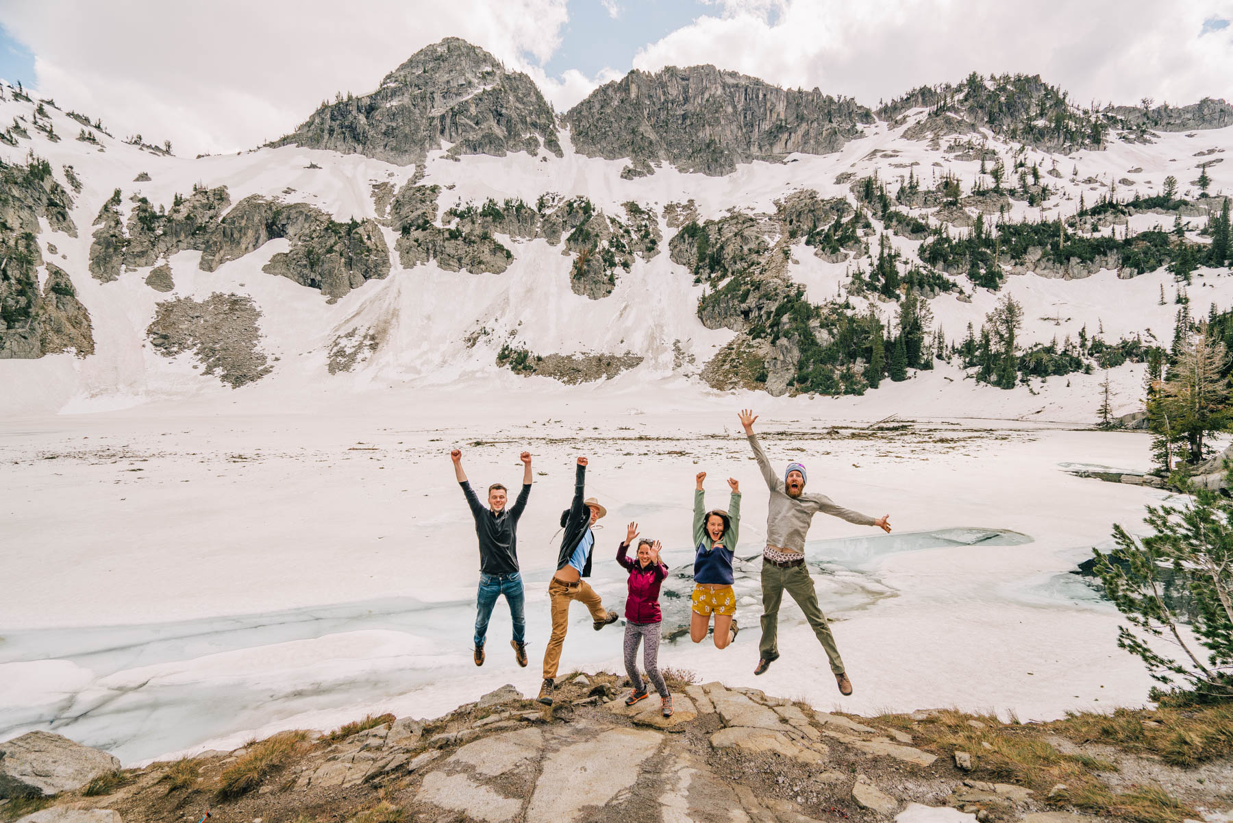 20 JAW-DROPPING OREGON Hikes (for All Skill Levels)