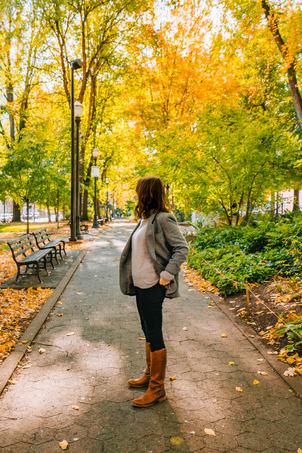 15 STUNNING Spots for Fall Color in Portland, Oregon (+Photos)