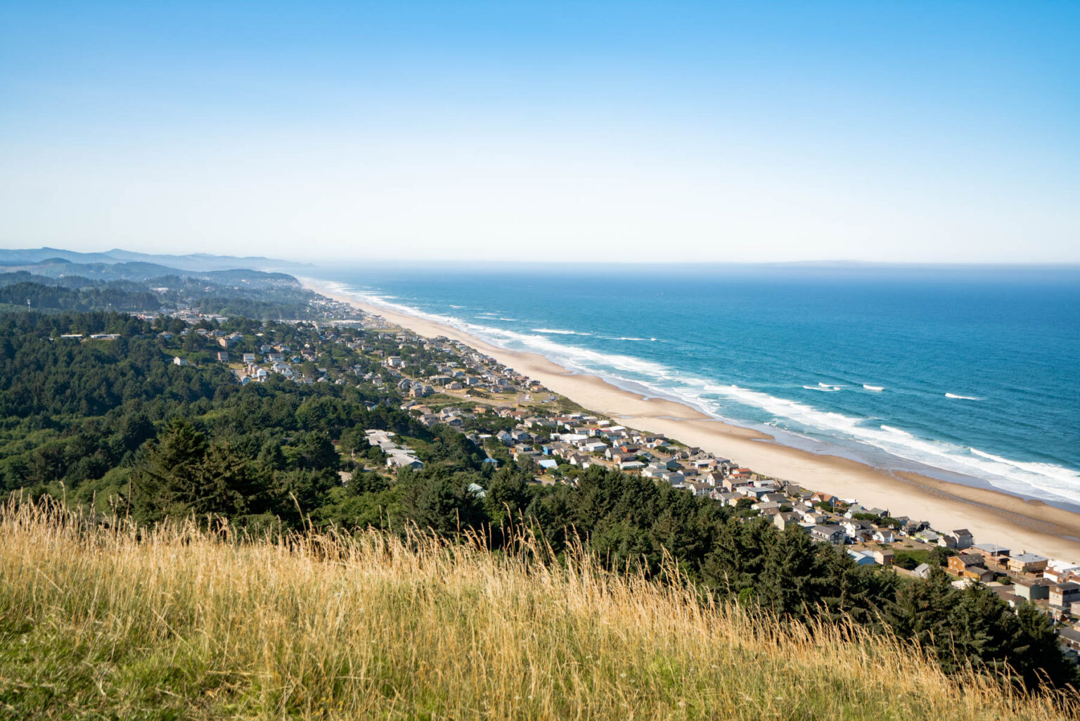 15 CHARMING Oregon Coast Towns (You Can't Help But Love)