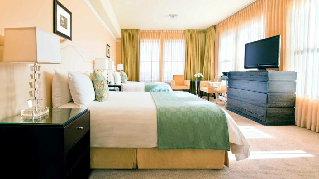 12 MEMORABLE Portland Hotels (Guide for All Budgets)