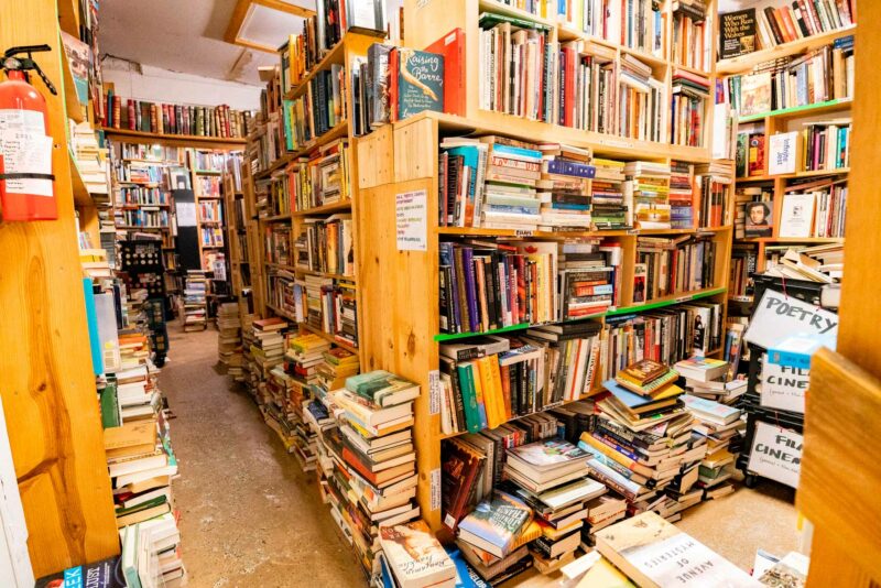 10 LOCAL Portland Bookstores for the Insatiable Book Worm