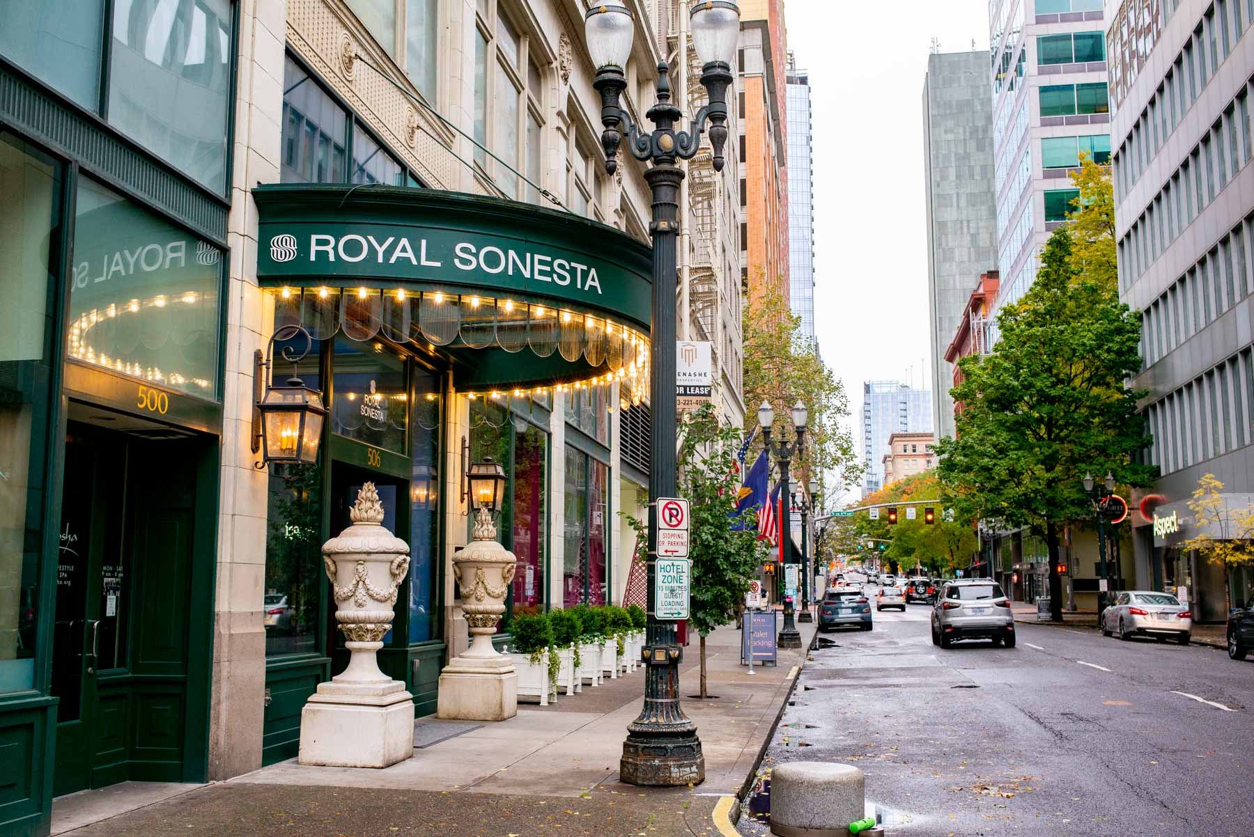 12 MEMORABLE Portland Hotels (Guide for All Budgets)