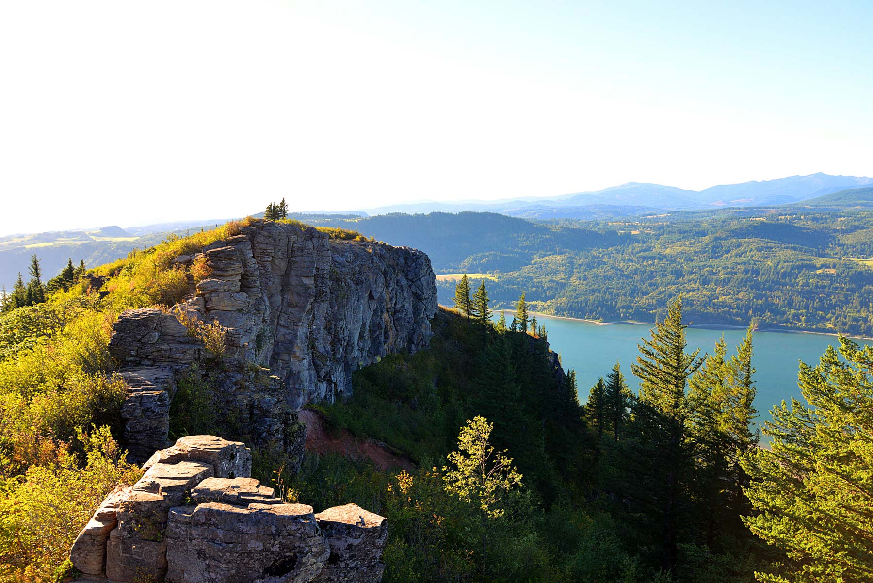 15 EPIC Hikes in the Columbia Gorge (For All Skill Levels)