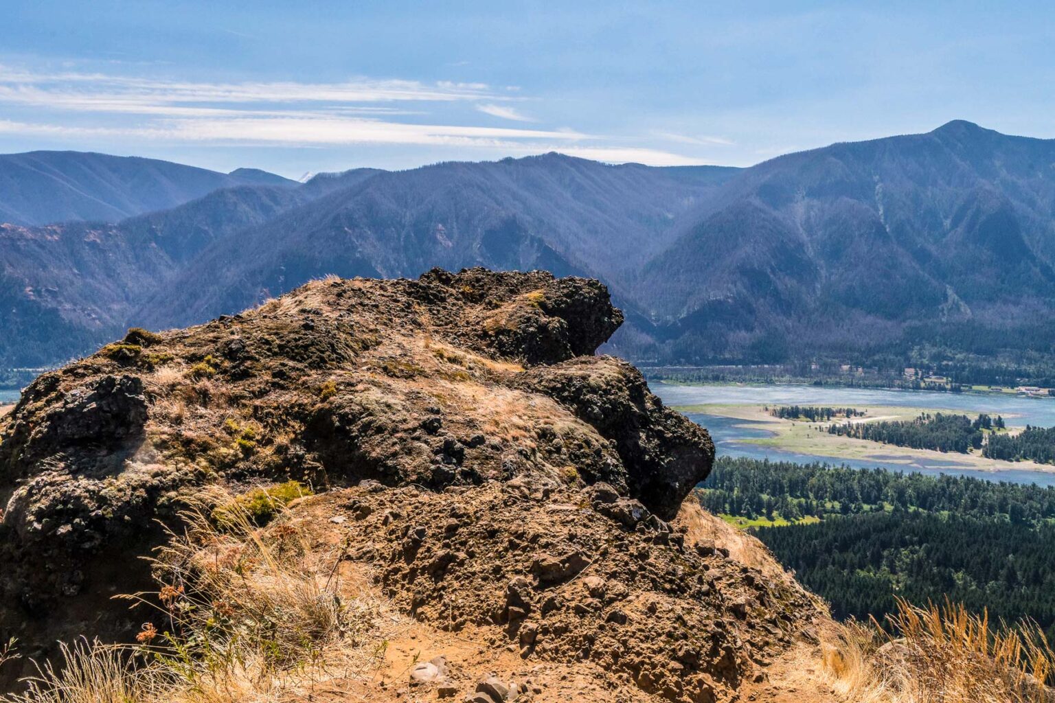15 EPIC Hikes in the Columbia Gorge (For All Skill Levels)