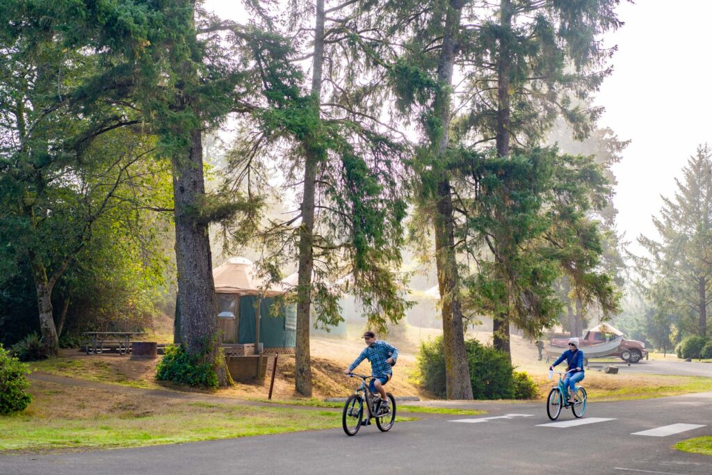 12 EPIC Campgrounds at the OREGON Coast (Local's Guide)