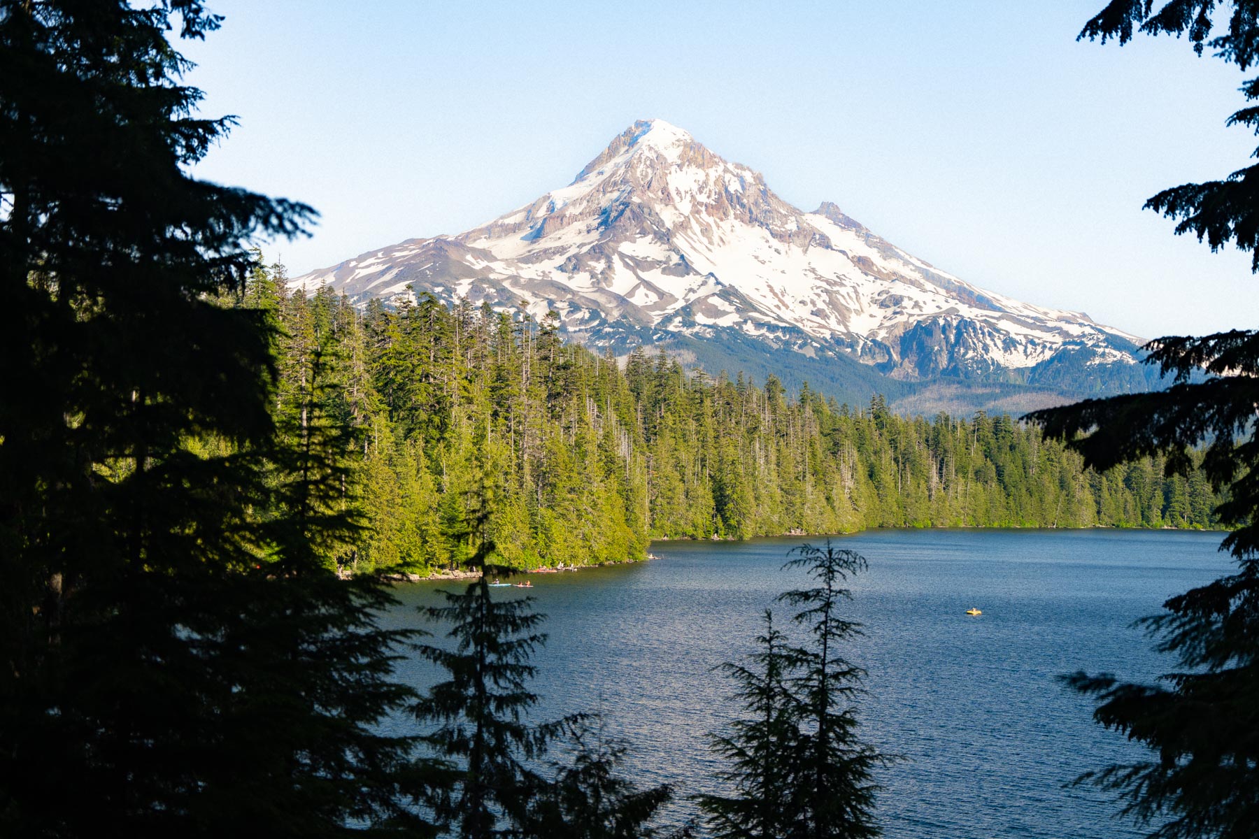 15 LEGENDARY Oregon Lakes Perfect for Summer (+ Photos)