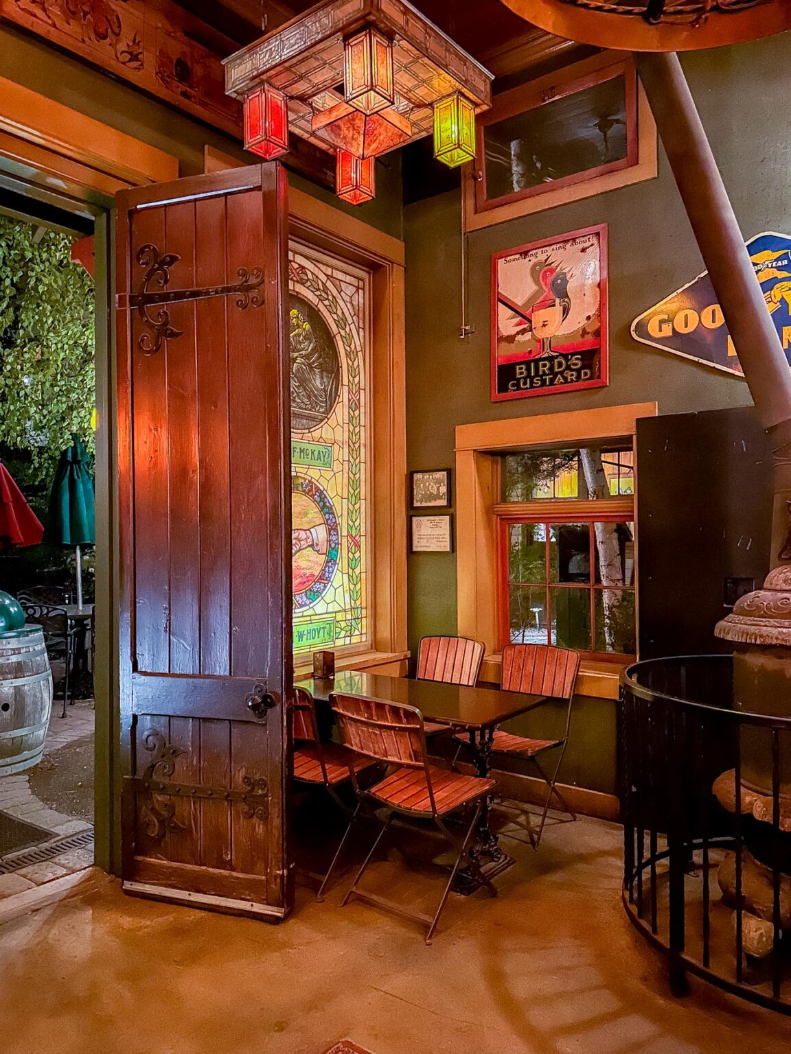 5+ CHARMING Cocktail Bars in Bend, Oregon