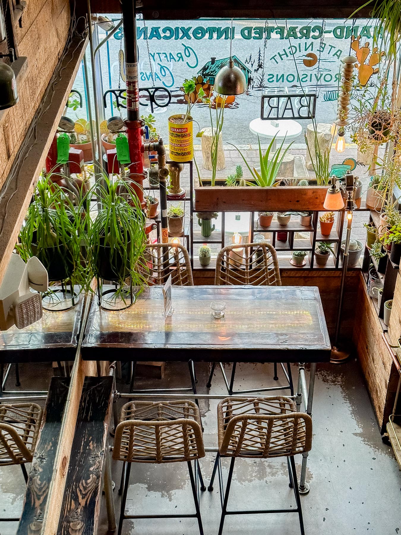 5+ CHARMING Cocktail Bars in Bend, Oregon