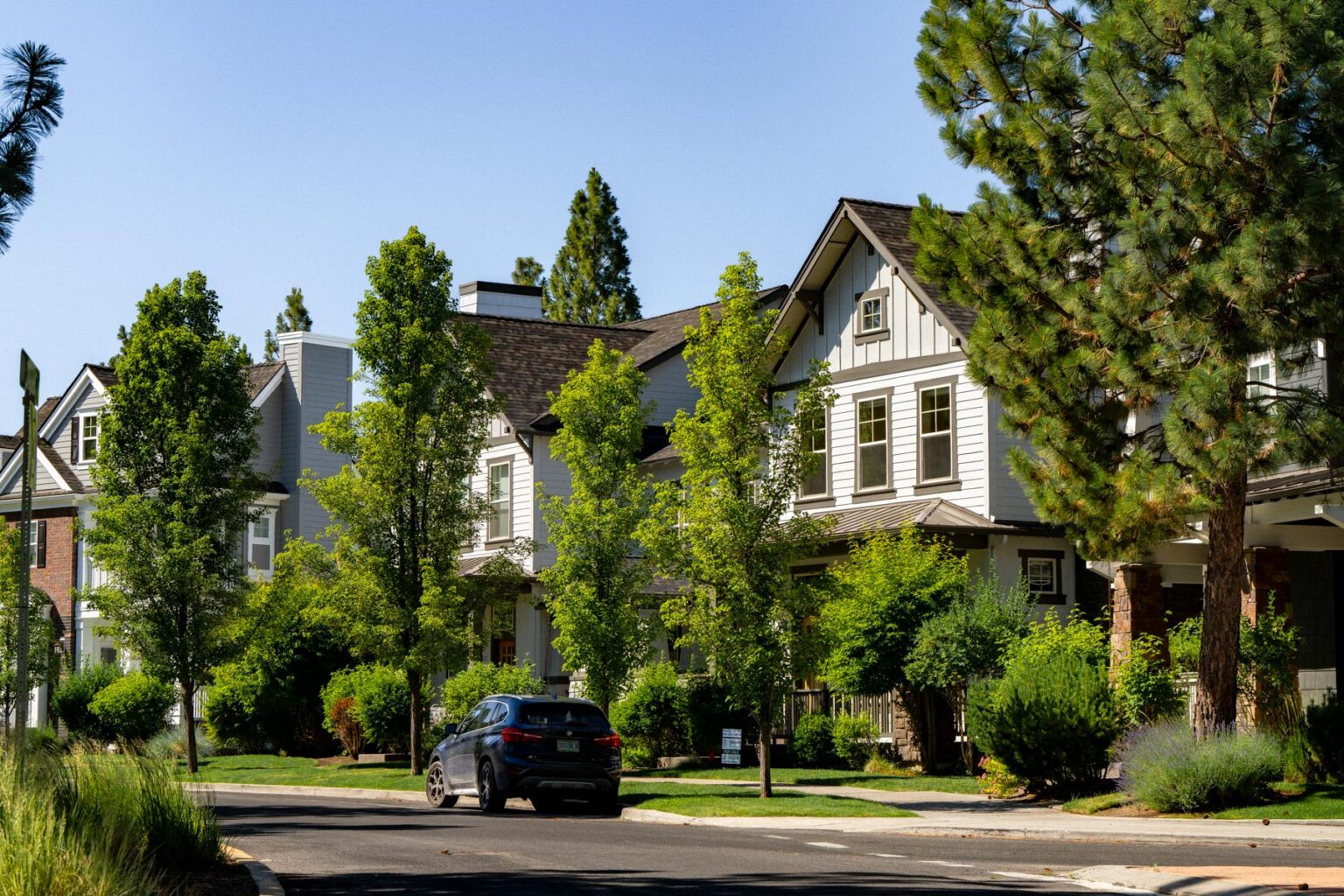 15 HONEST Pros & Cons of Living in Bend, Oregon (Local's Guide)