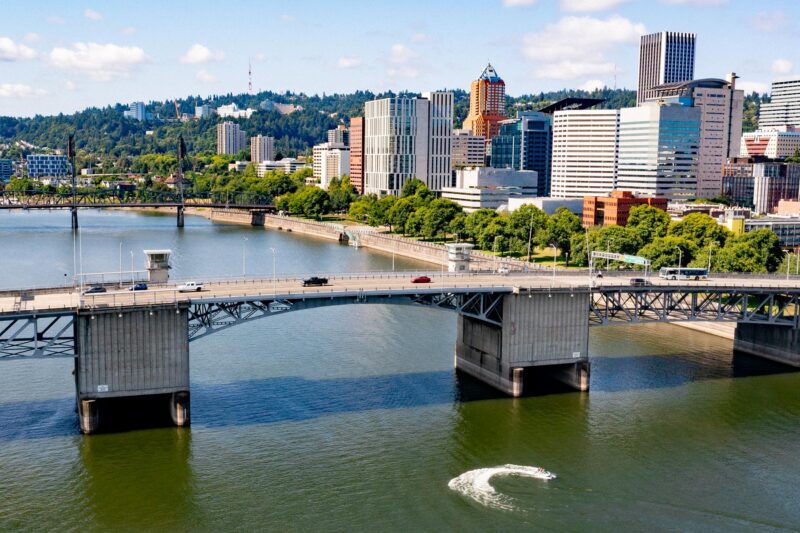 12 ICONIC Bridges in Portland, Oregon (With Facts & Photos)