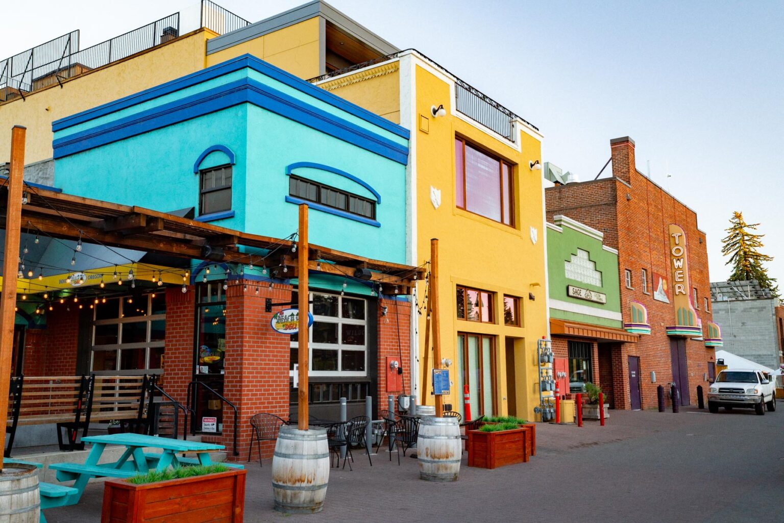 20+ (EPIC) Things to Do in Bend, Oregon (With Stunning VIDEO)