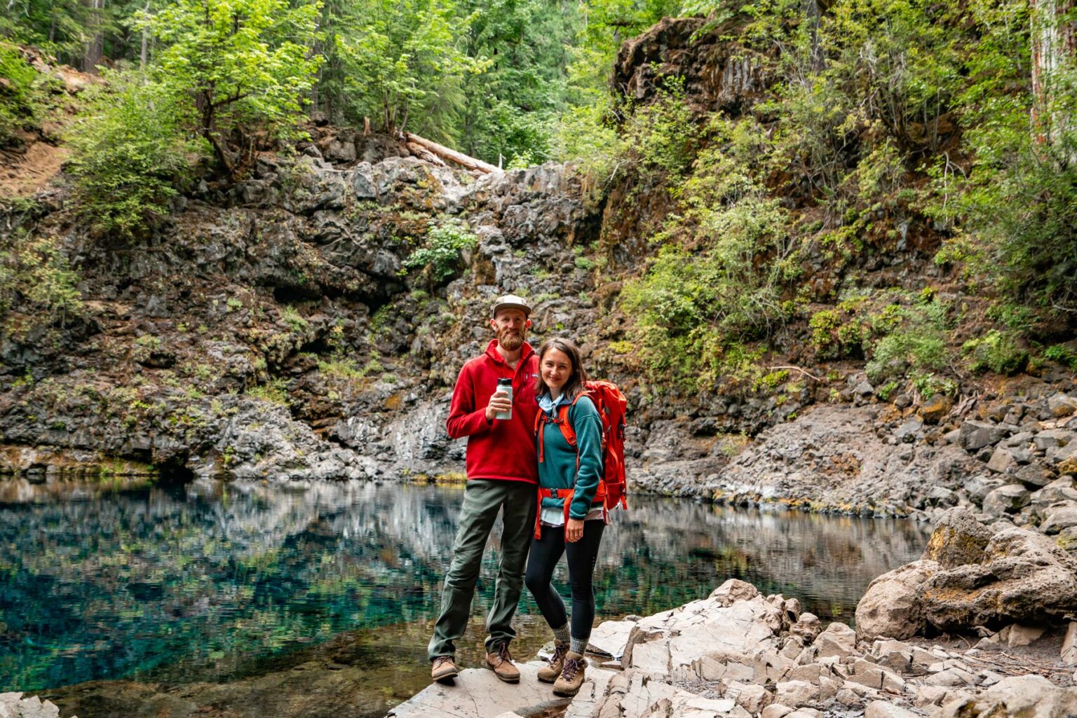 Hike to the EPIC Tamolitch BLUE POOL in Oregon (Local's Guide)