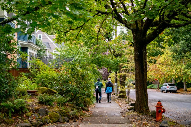 18 HONEST Pros and Cons of LIVING IN OREGON (Helpful Stats)